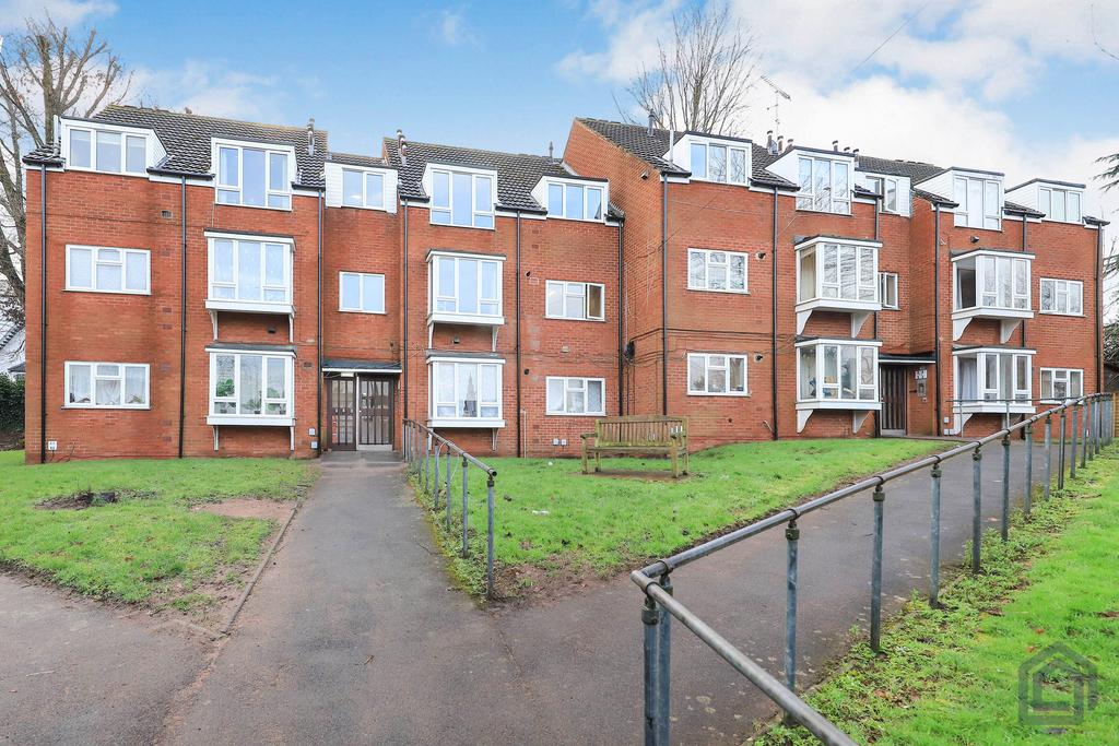 Kidderminster DY10 2 bed flat - £15,000
