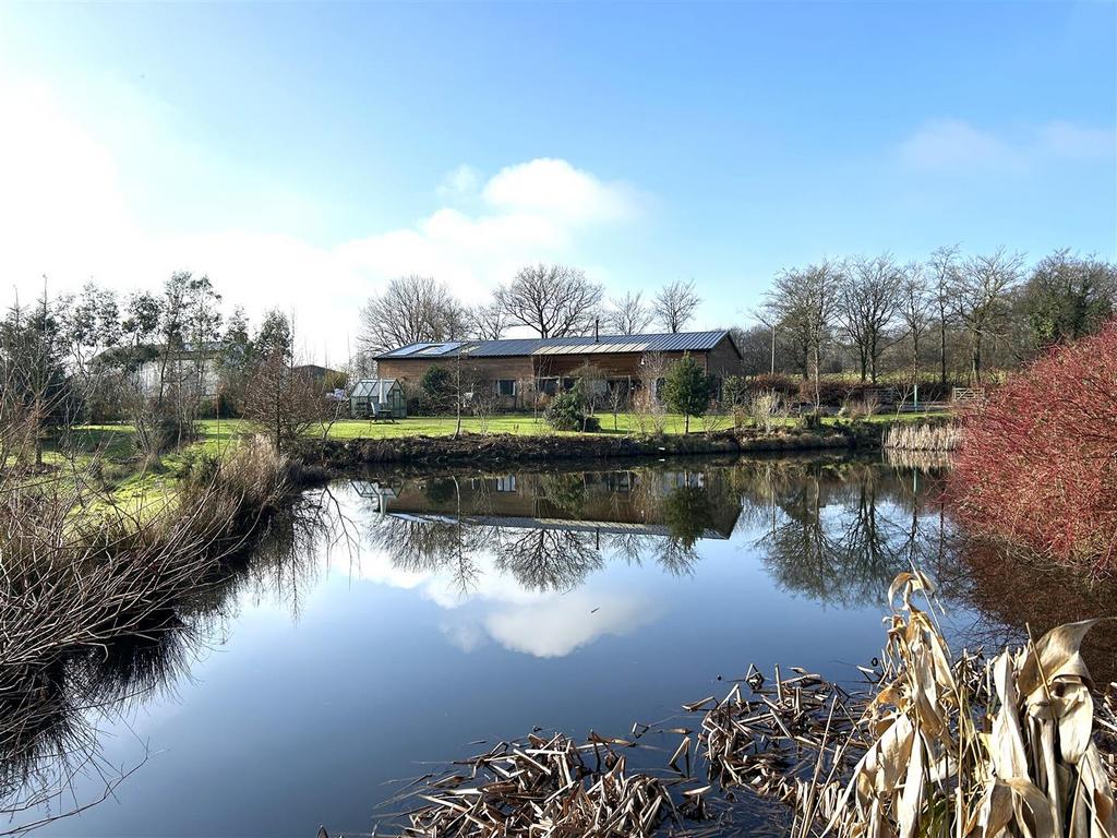 Meshaw 4 bed detached house for sale - £795,000