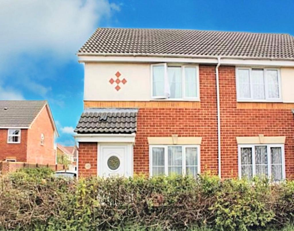 Sutton Close, Weston super Mare BS22 2 bed semi-detached house for sale ...