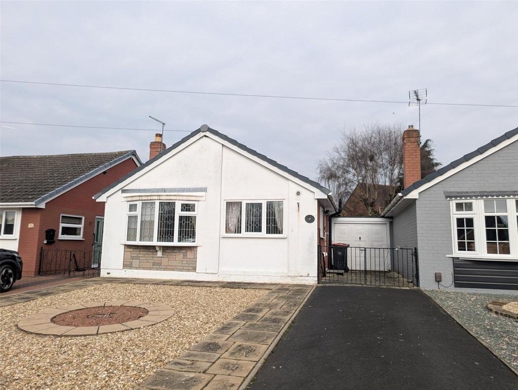 Stanall Drive, Muxton, Telford... 2 bed bungalow for sale - £225,000