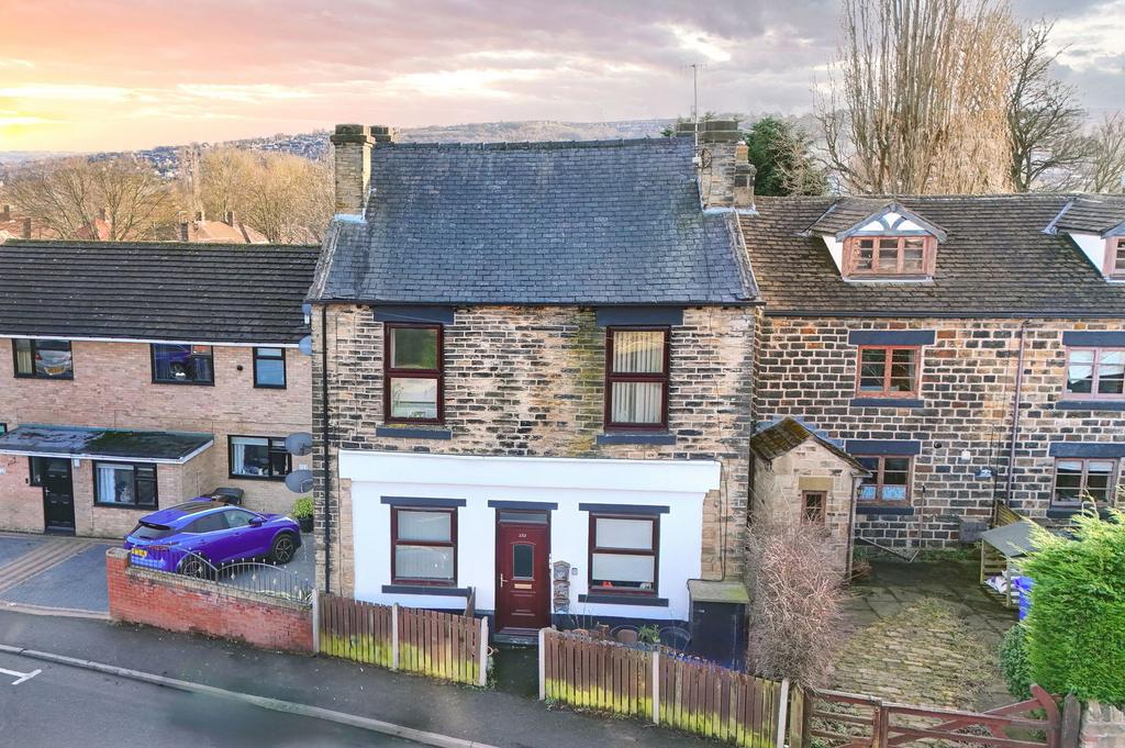 Ben Lane, Sheffield S6 2 bed apartment - £125,000
