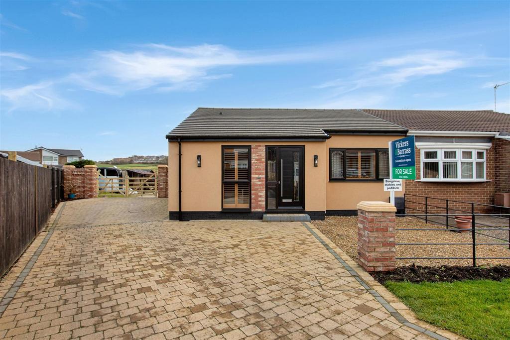 11 Hallgarth Villas, Sherburn... 3 bed semi-detached bungalow for sale ...
