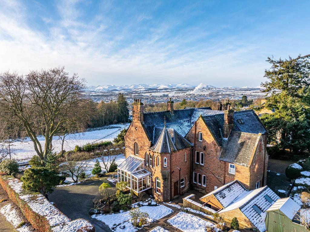 East Larches, Beacon Edge, Penrith, CA11 4 bed property for sale - £675,000