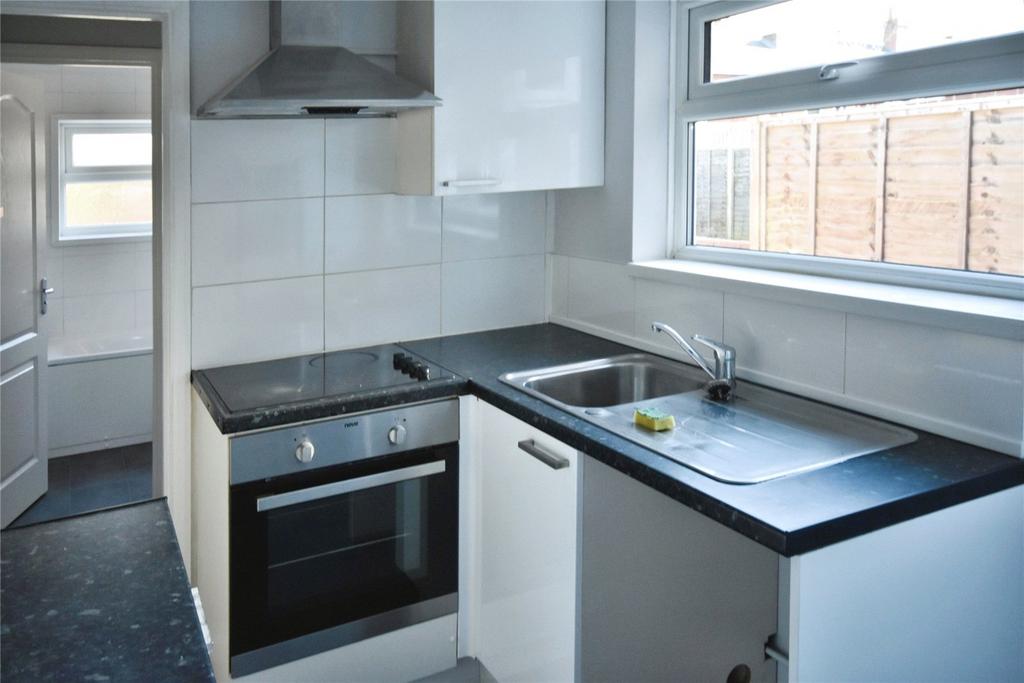 Albany Road, Berkshire RG30 3 bed terraced house - £1,500 pcm (£346 pw)