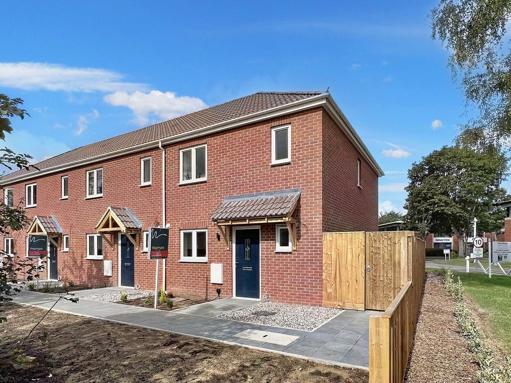Majors Road, Watchfield, SN6 2 bed house - £1,450 pcm (£335 pw)
