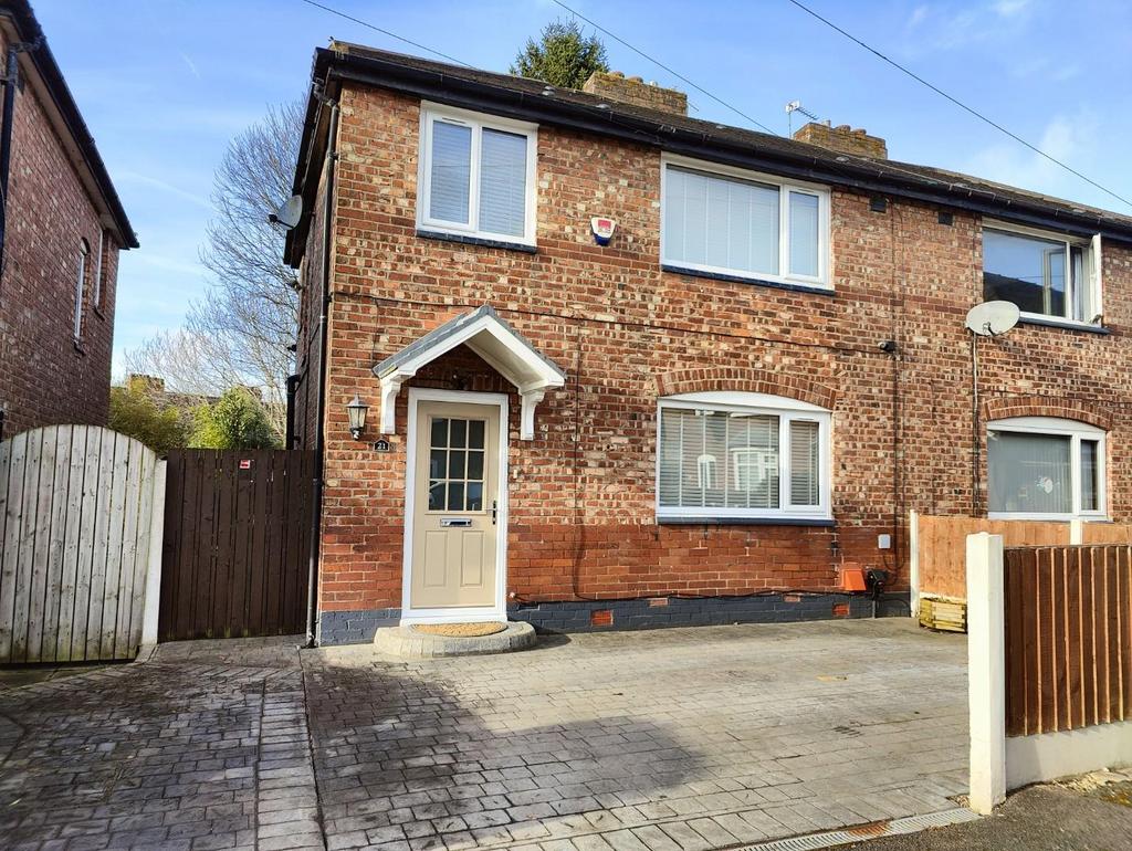 Moorcroft Drive, Manchester 3 bed semi-detached house for sale - £299,950