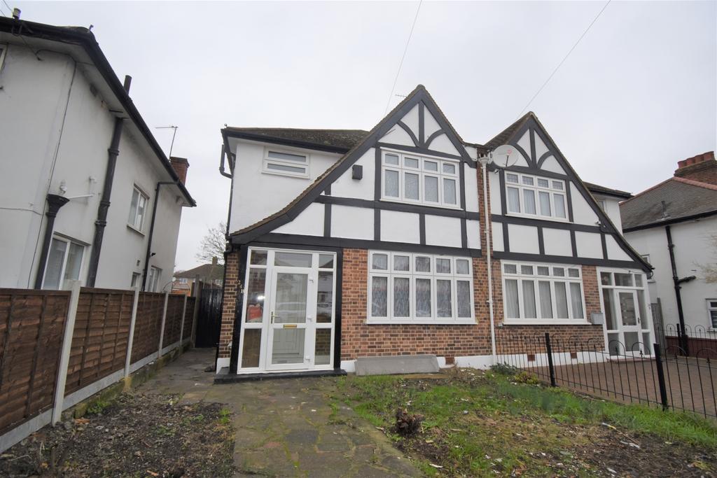 Southend Lane London SE6 3 bed semi-detached house - £2,300 pcm (£531 pw)
