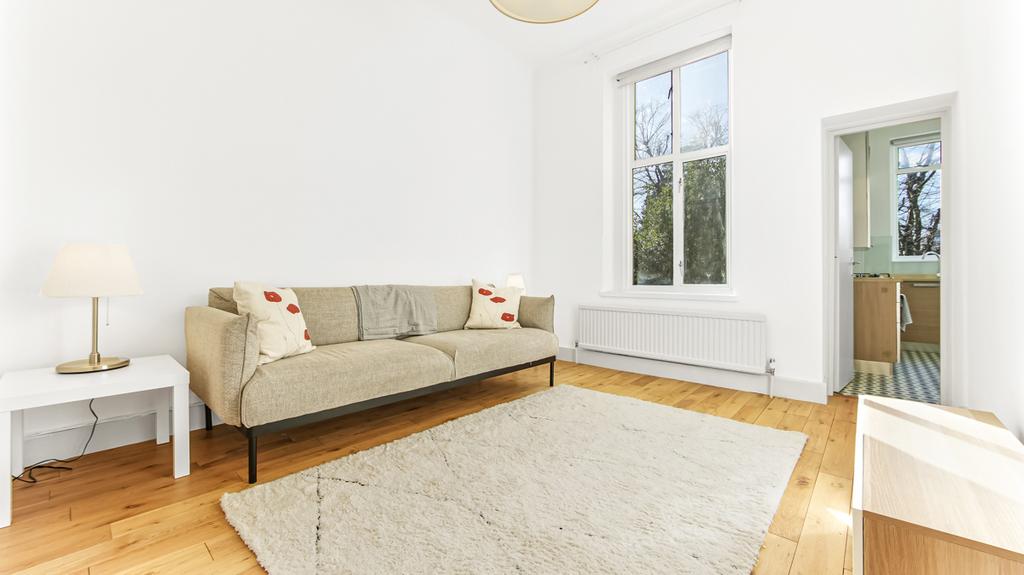 180 Ifield Road, London SW10 1 bed apartment - £2,700 pcm (£623 pw)