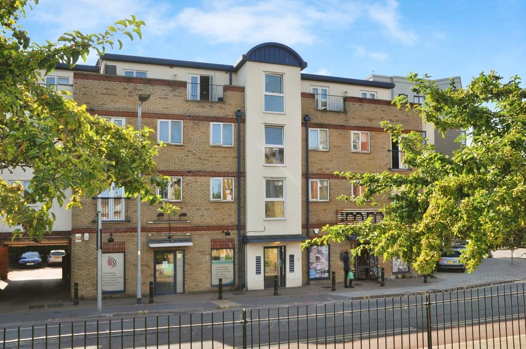 New Street, Chelmsford, CM1 1 bed apartment - £210,000
