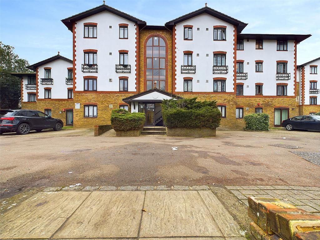 200 Lampton Road, Hounslow 1 bed apartment - £1,400 pcm (£323 pw)