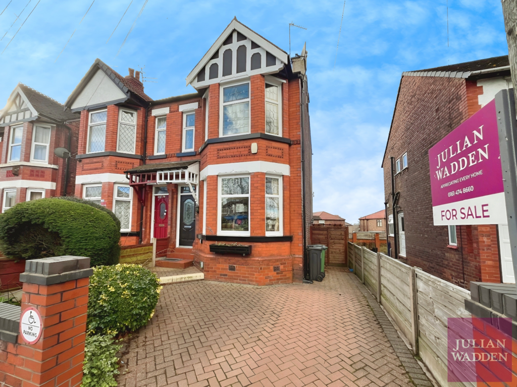 Reddish Road, Reddish, Stockport, SK5 3 bed semi-detached house for sale - £295,000