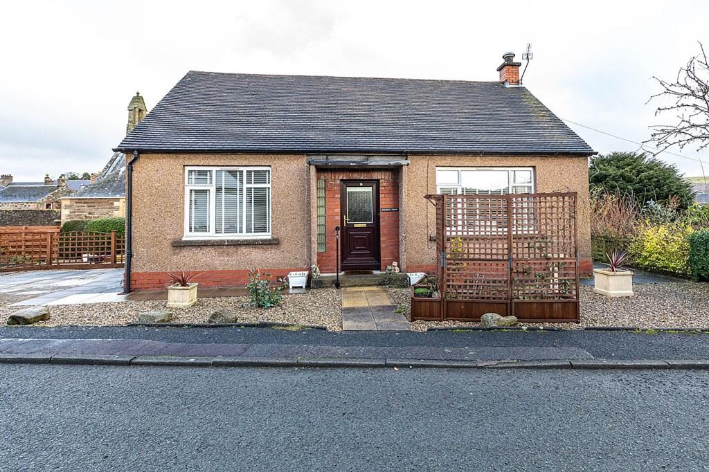 Eildon View, Orchard Park, Darnick... 2 bed detached bungalow - £270,000