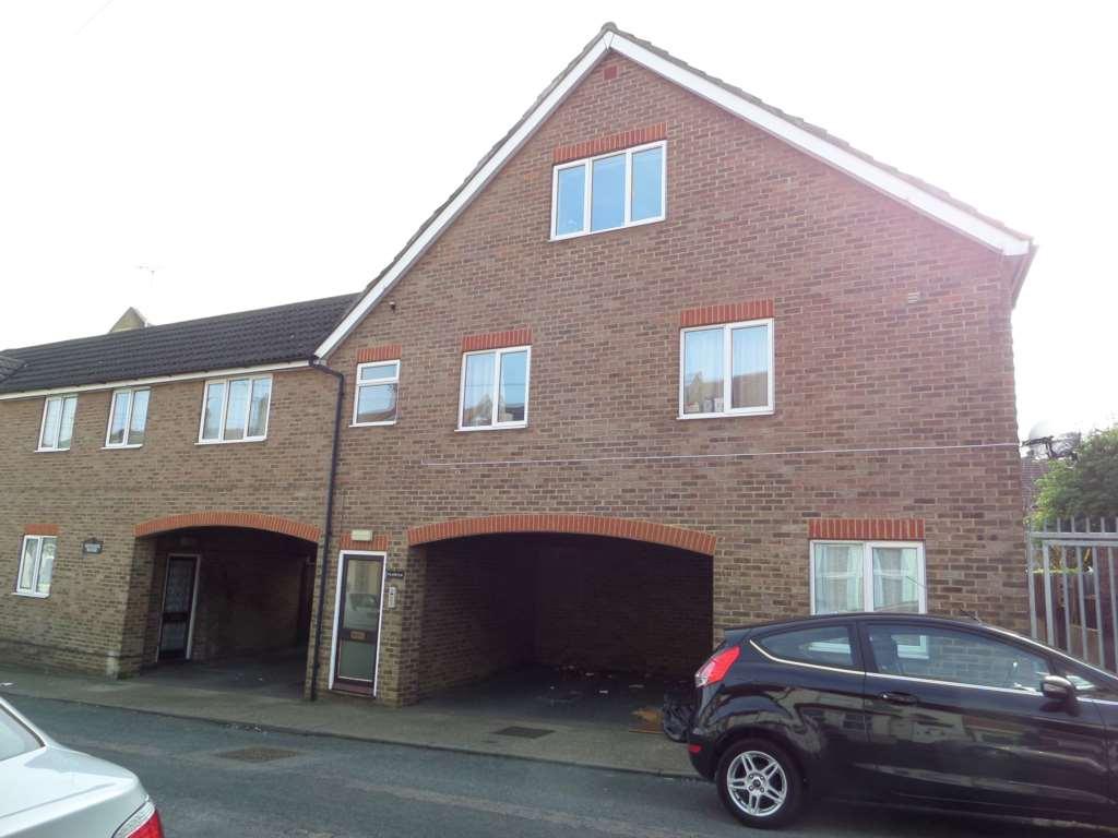 Heygate House, James Street, Rochester Studio - £700 pcm (£162 pw)