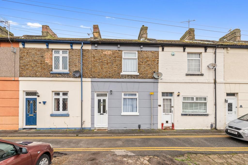Alexandra Place, Dover, CT17 3 bed terraced house - £220,000