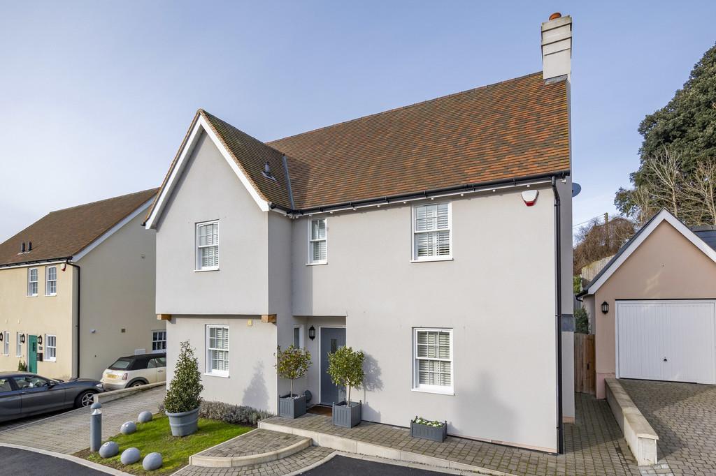 Cuckoo Hill, Bures CO8 3 bed detached house for sale - £475,000