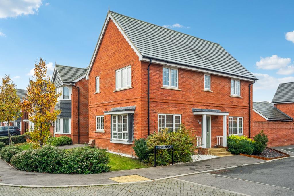 Ford's Croft, Oxfordshire OX9 3 bed detached house - £575,000