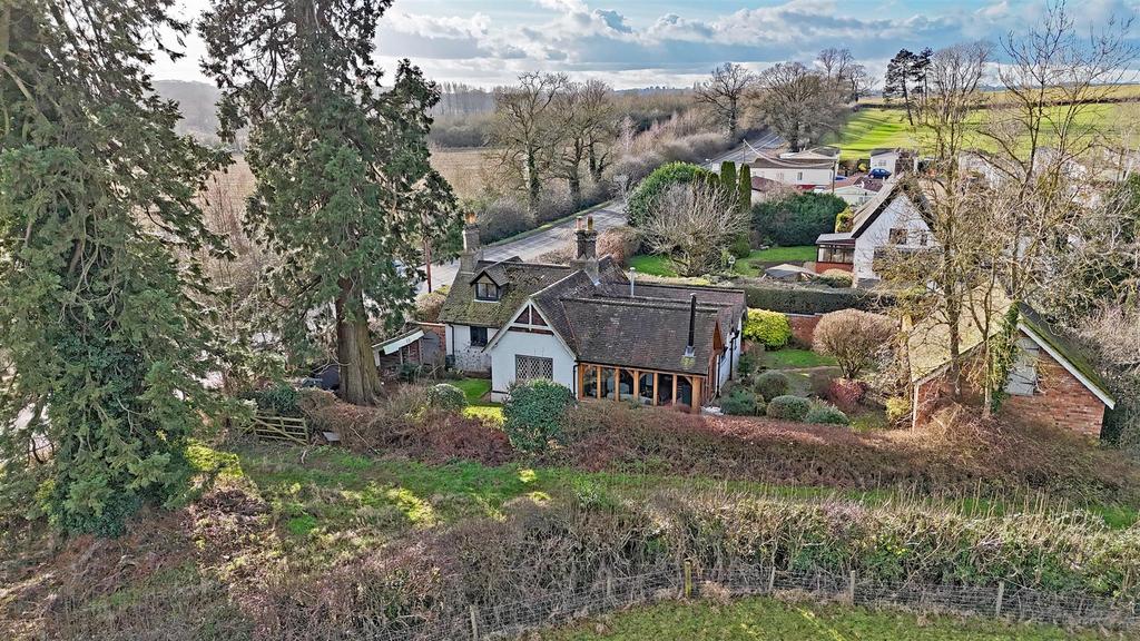 Papillon Lodge, Lubenham, Market... 3 bed cottage - £465,000