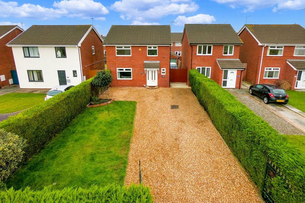 Sandy Lane, Chester CH4 4 bed detached house for sale - £289,000