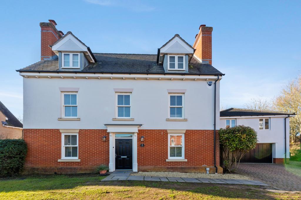 Perry Road, Dunmow CM6 6 bed detached house for sale - £800,000