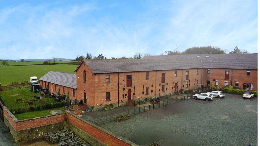 Forden, Welshpool, Powys, SY21 4 bed terraced house for sale - £400,000