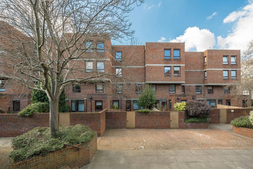 Colet Gardens, London W14 2 bed house - £2,492 pcm (£575 pw)