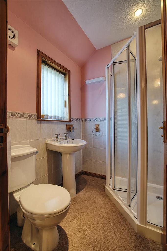 6 Inshes Holdings, Inverness 4 bed detached bungalow for sale - £360,000