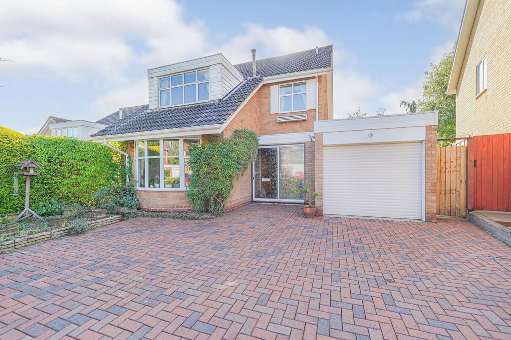 Trehern Close, Knowle, B93 4 bed detached house for sale - £610,000