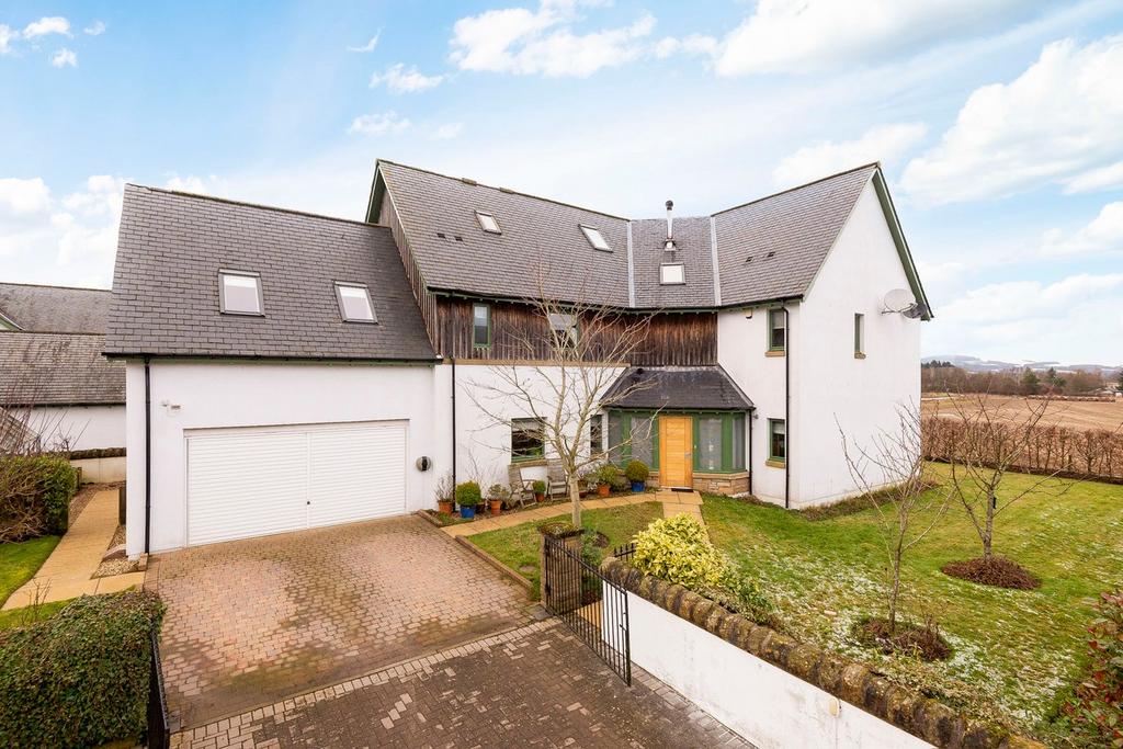 Wood of Coldrain, Kinross, KY13 5 bed detached house for sale - £699,000