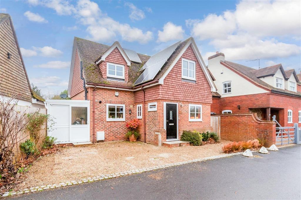 Riverside, Eynsford, Kent 3 bed detached house for sale - £695,000