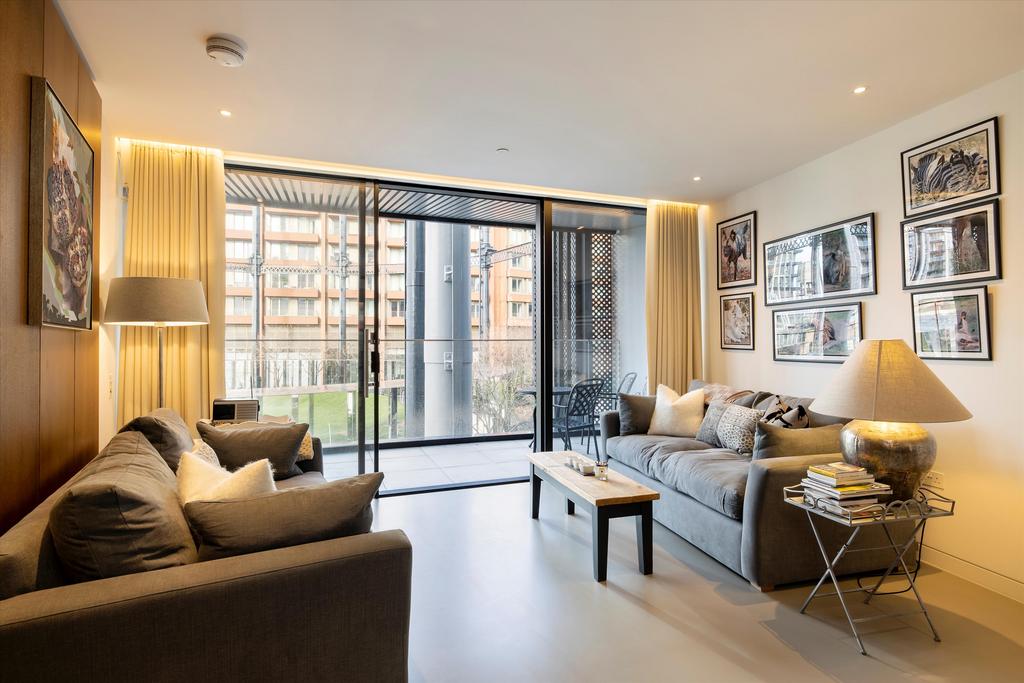 Lewis Cubitt Square, London, N1C 2 bed flat - £1,500,000