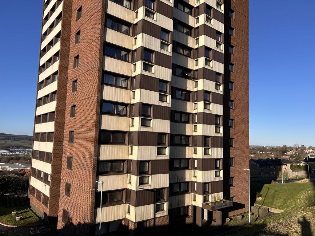 Acomb Court, Gateshead, Tyne and... 2 bed apartment for sale - £55,000