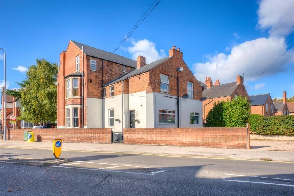 Musters Road, West Bridgford... 2 bed flat for sale - £200,000