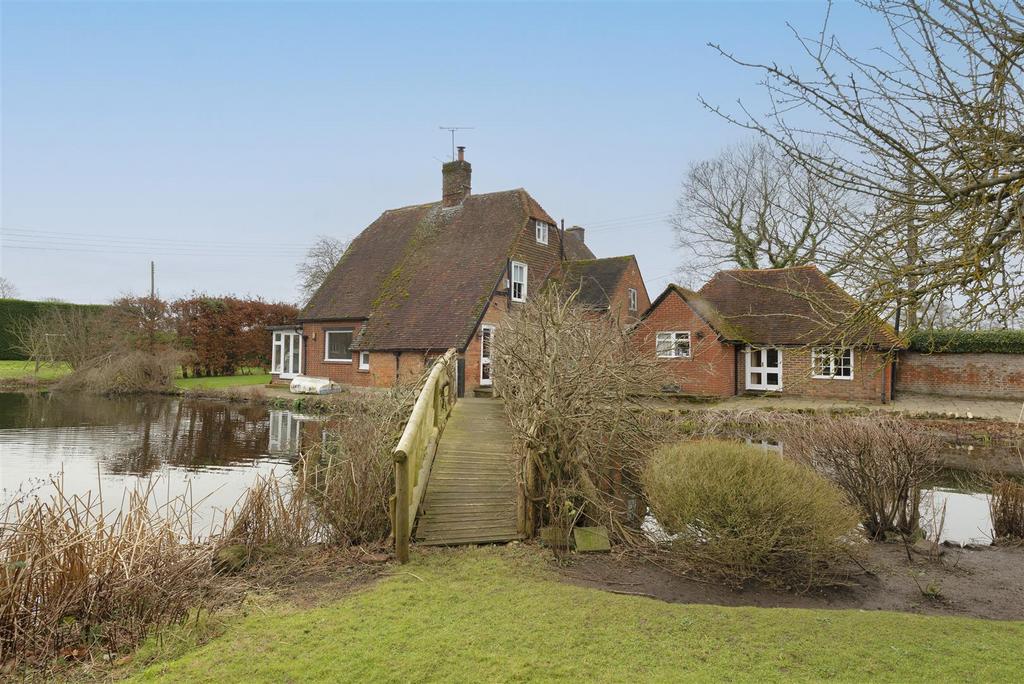 Collier Street, Marden 5 bed detached house for sale - £900,000