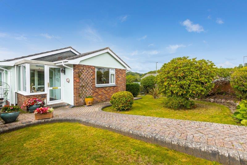 Sandringham Drive, Preston, Paignton 3 bed detached bungalow - £399,950