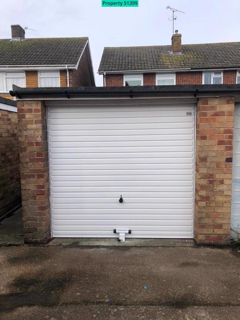 Tugwell Road, Eastbourne, BN22 9LH Garage - £20,000