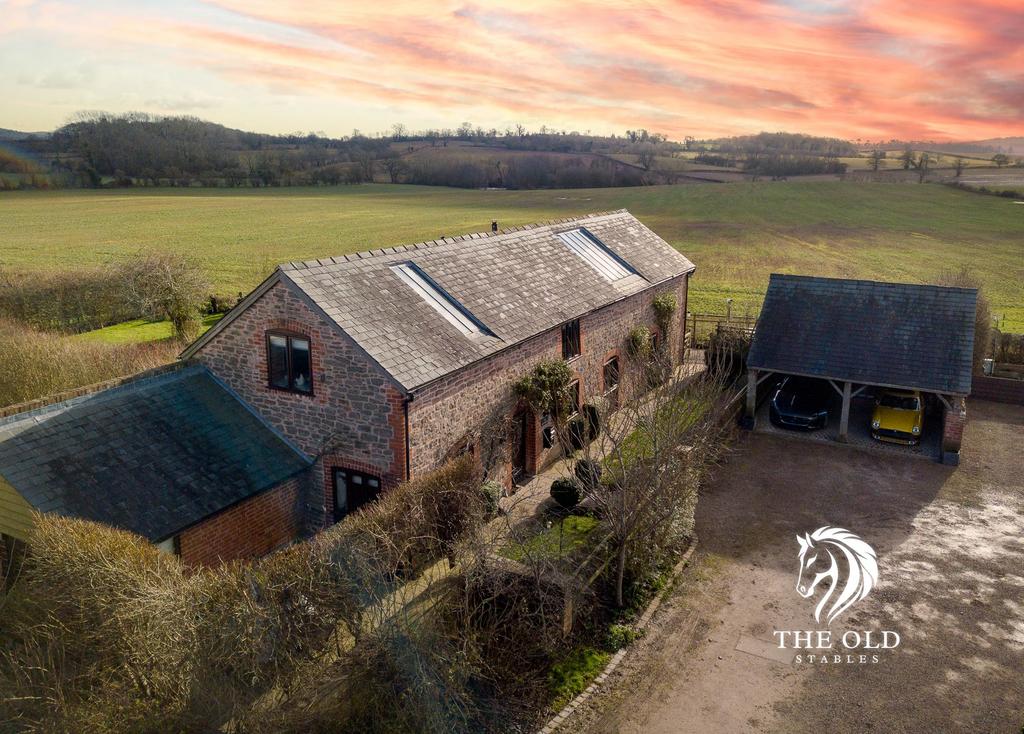 Bromyard HR7 4 bed detached house for sale - £675,000