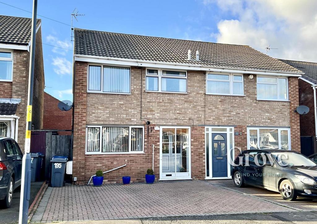 Pinewood Drive, Birmingham 3 bed semi-detached house for sale - £260,000