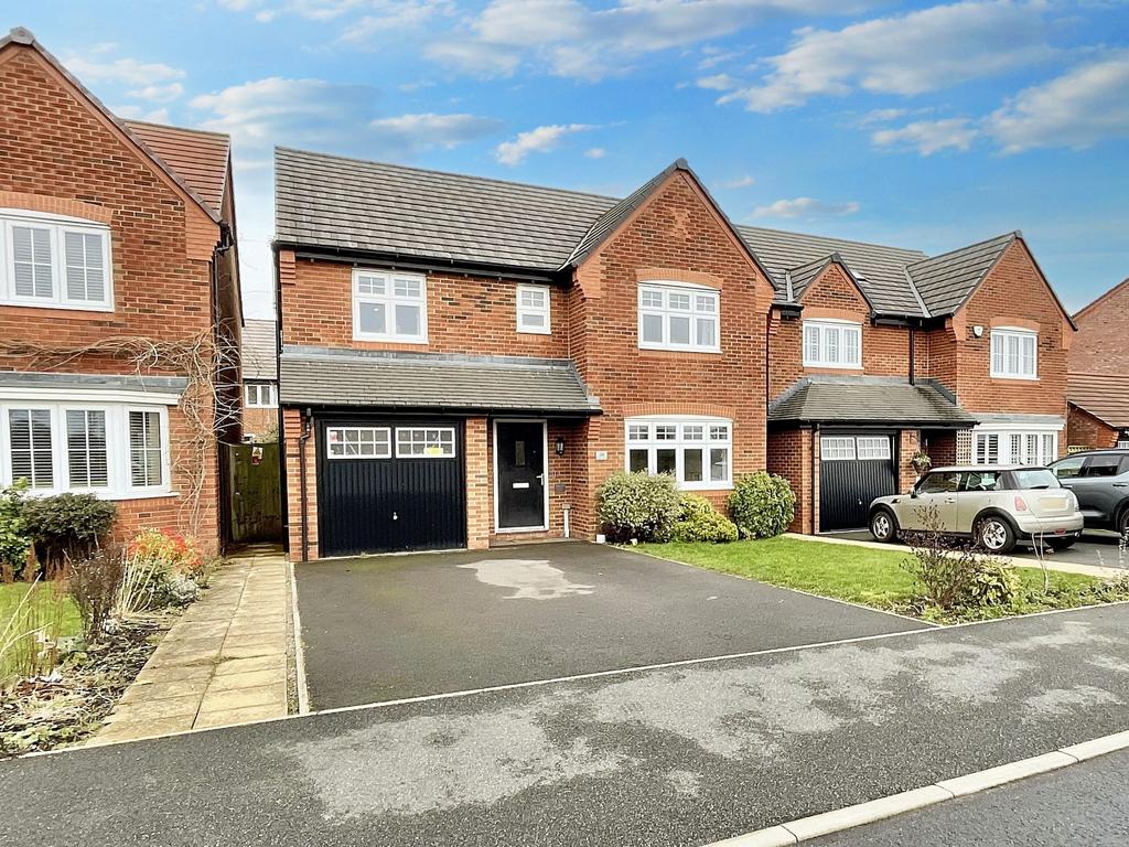 Hazel Way, Edleston, CW5 4 bed detached house - £380,000