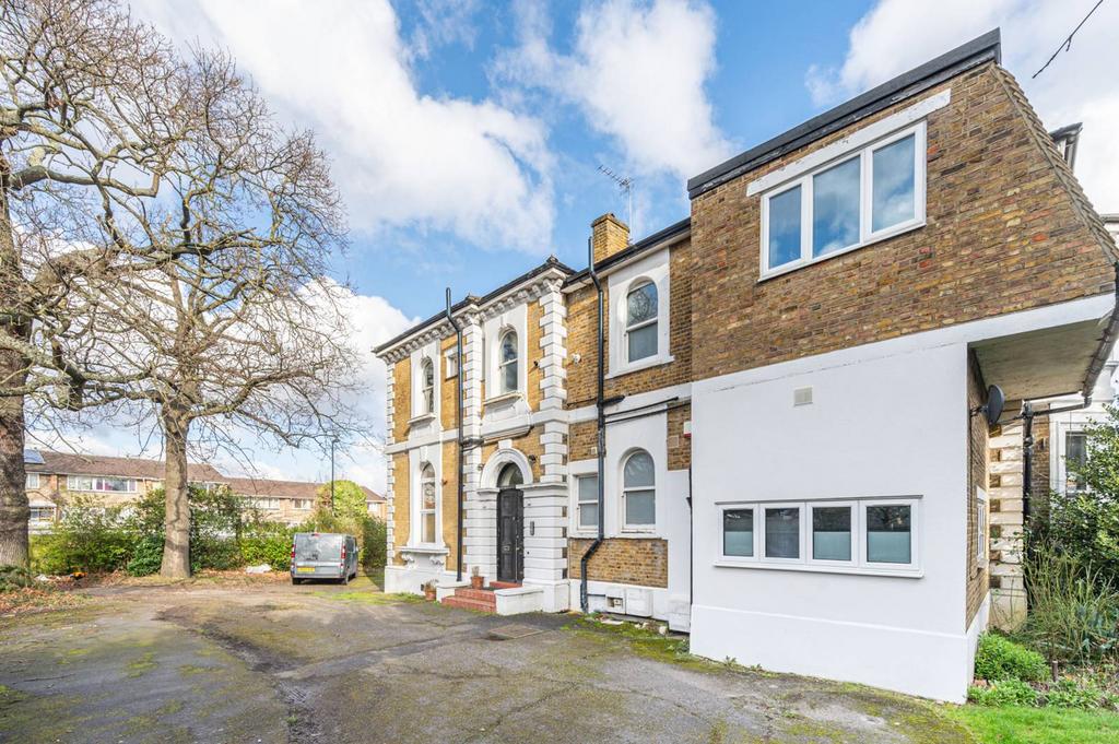 Westwood Hill, Sydenham, London, SE26 1 bed flat for sale - £365,000