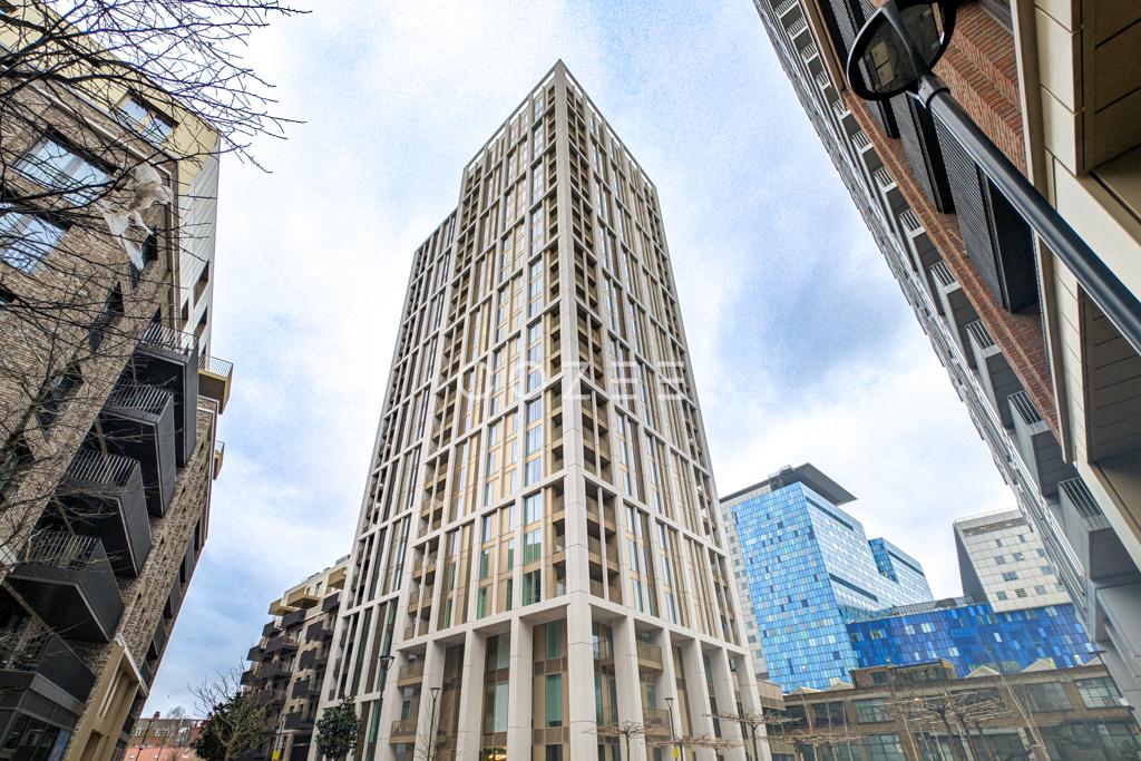 7 Cendal Crescent, London E1 1 bed flat to rent - £2,350 pcm (£542 pw)
