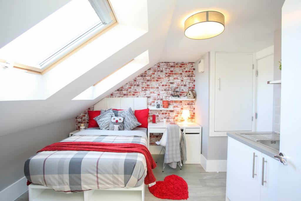 Reginald Street, Luton Studio to rent - £790 pcm (£182 pw)