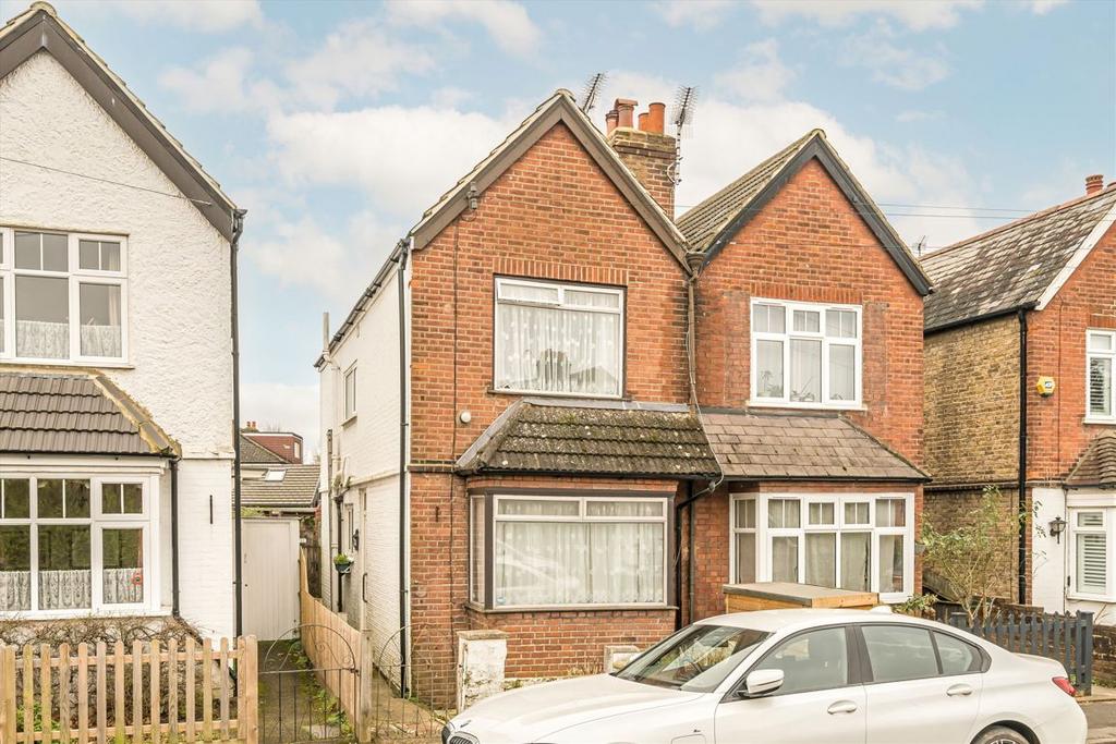 Ditton Hill Road, Surbiton KT6 2 bed semi-detached house for sale - £ ...