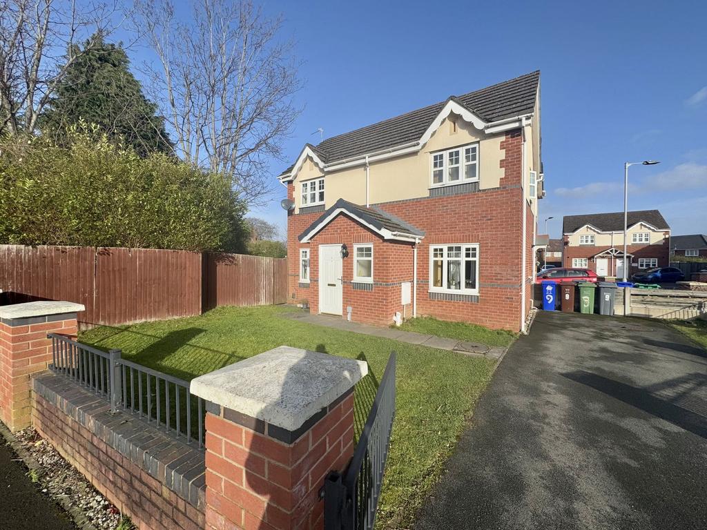Broadoak Drive, Manchester, M22 8FW 3 bed semi-detached house for sale ...