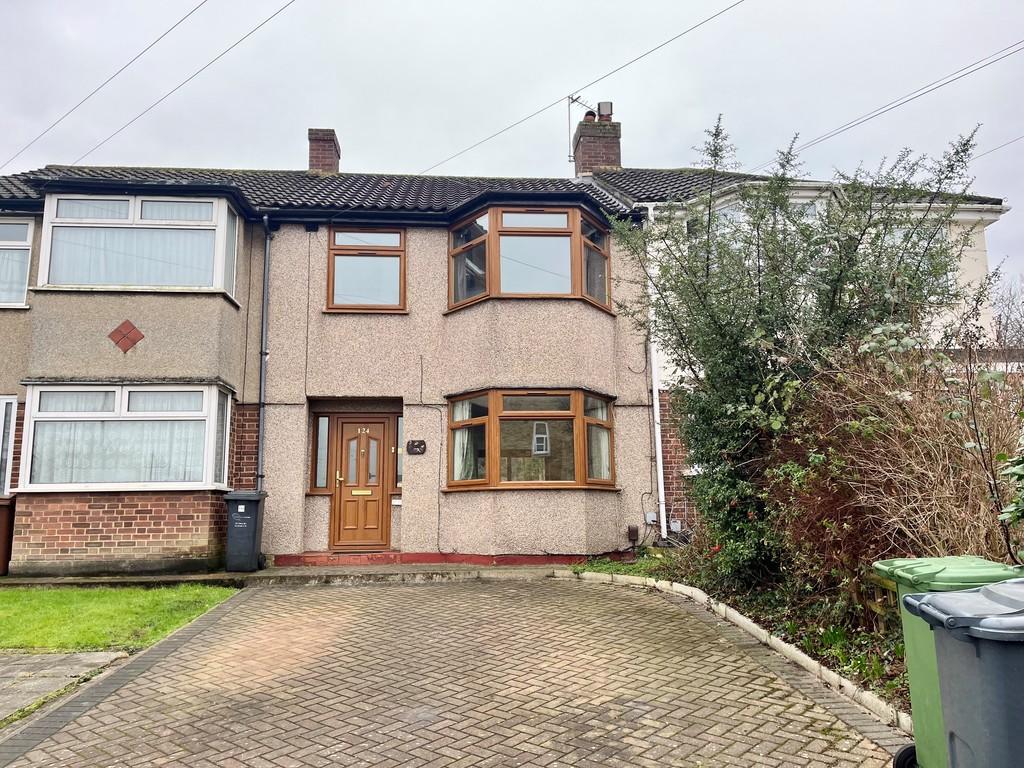 Eastbrook Drive, Romford 3 bed terraced house - £400,000