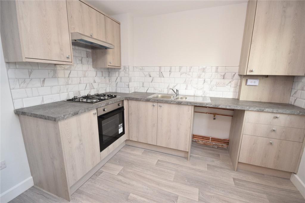 Lidgett Lane, Leeds, West Yorkshire 2 bed apartment - £895 pcm (£207 pw)