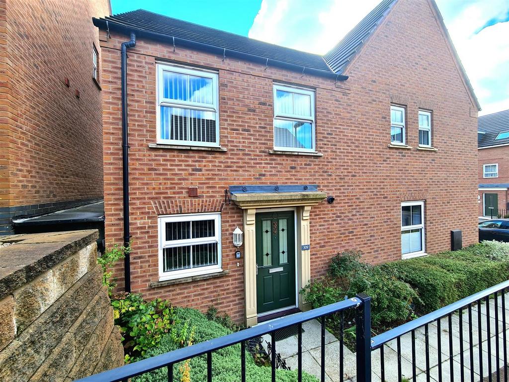 Queen Elizabeth Road, Nuneaton 2 bed semi-detached house - £975 pcm (£ ...