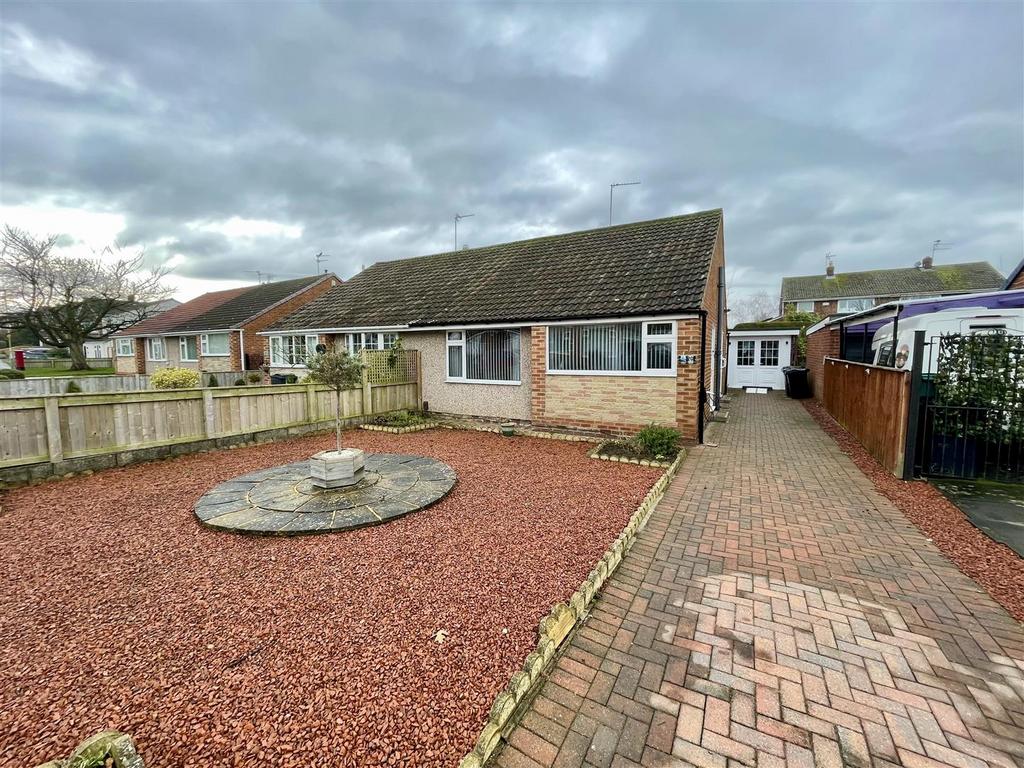 Edgecombe Drive, Darlington 2 bed semi-detached bungalow for sale - £ ...