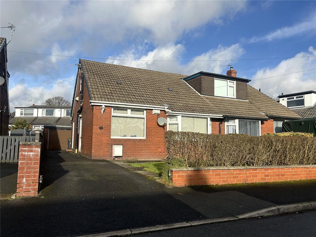 Whitehead Street, High Crompton... 3 bed semi-detached bungalow - £239,950