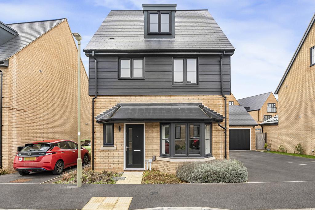 Blackthorn Road, Wantage, OX12 4 bed detached house - £485,000