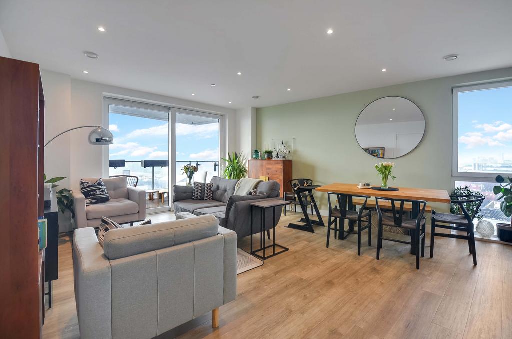at 212 Beck Square, London, London E10 2 bed apartment - £139,500